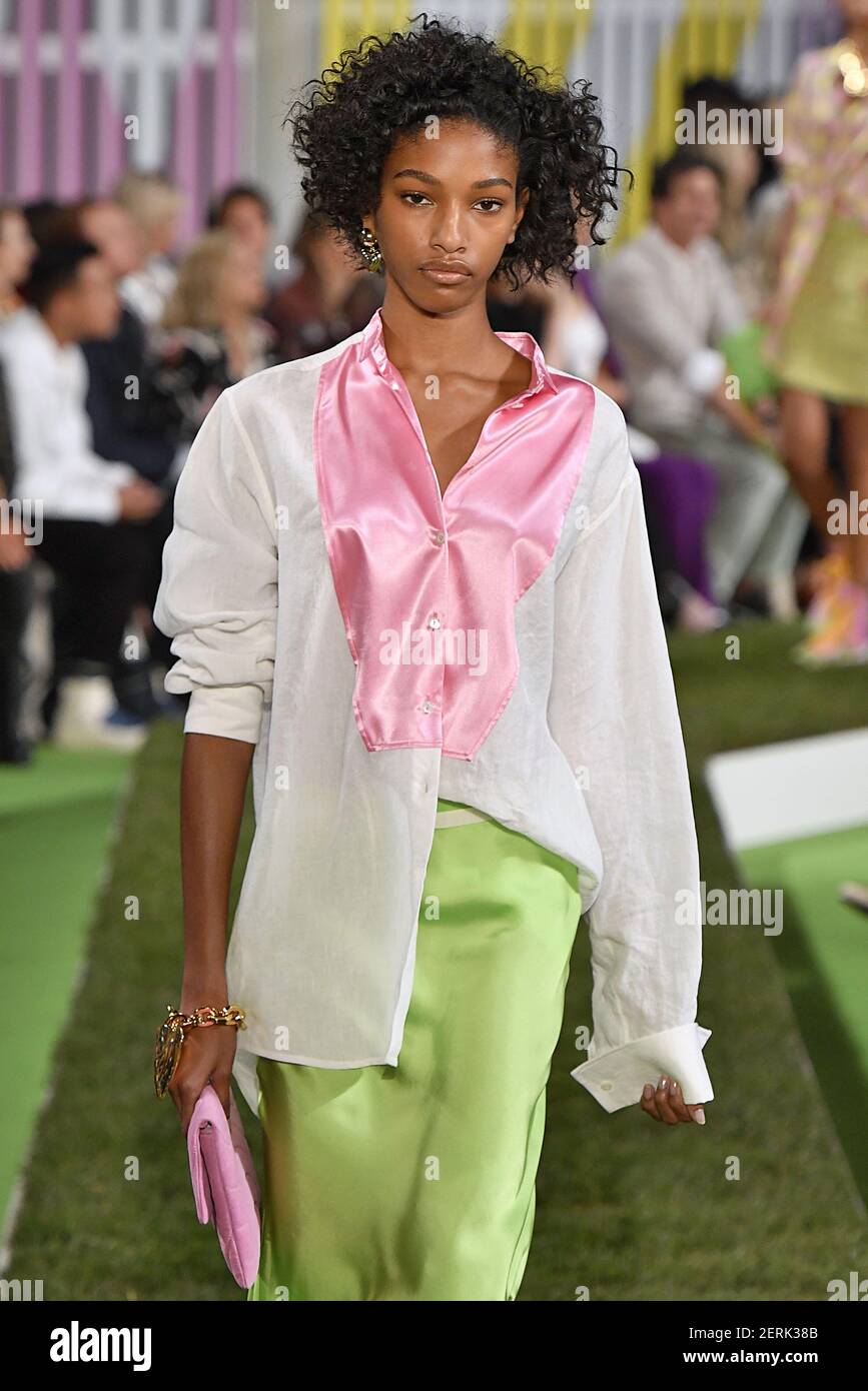 Model Naomi Chin Wing walks on the runway during the Escada Fashion ...