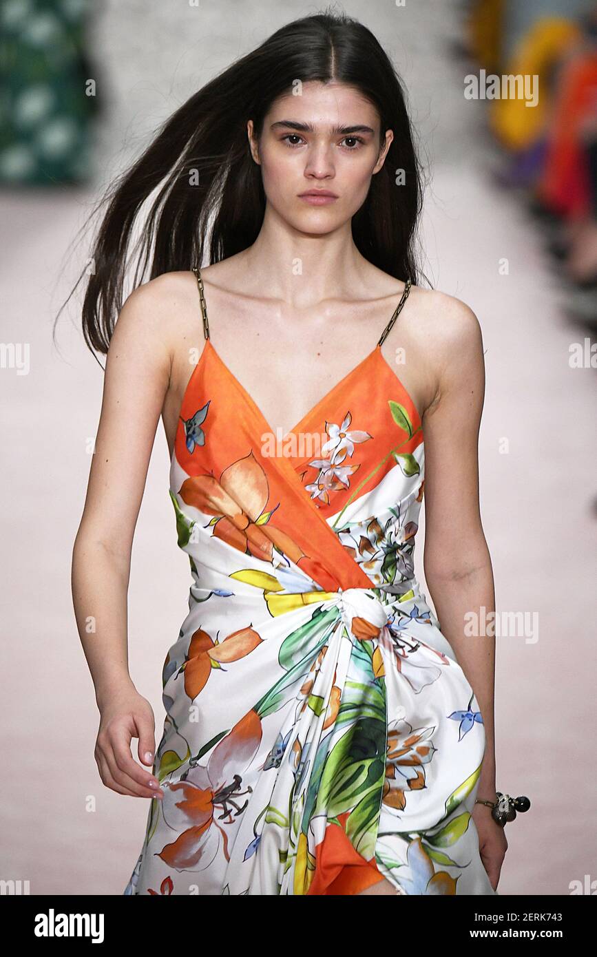 Model Alexandra Micu walks on the runway during the Carolina Herrera ...