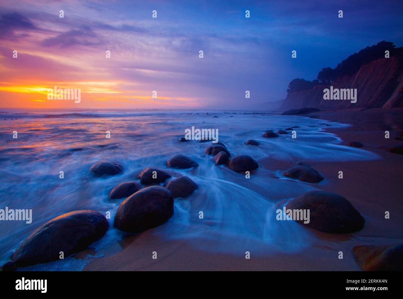 Nice bowling ball hi-res stock photography and images - Alamy