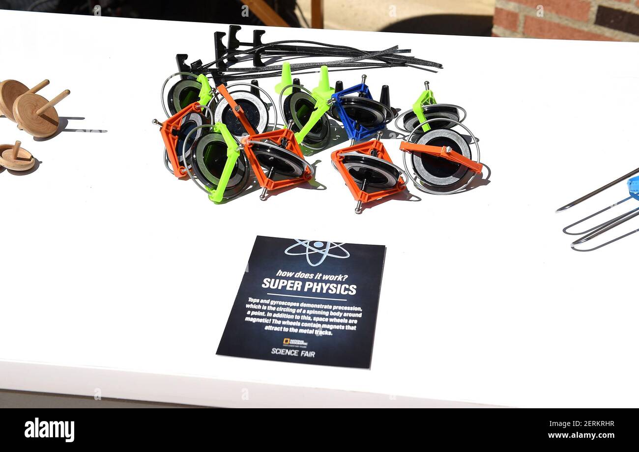 LOS ANGELES - SEPTEMBER 15: General atmosphere during the red carpet ...