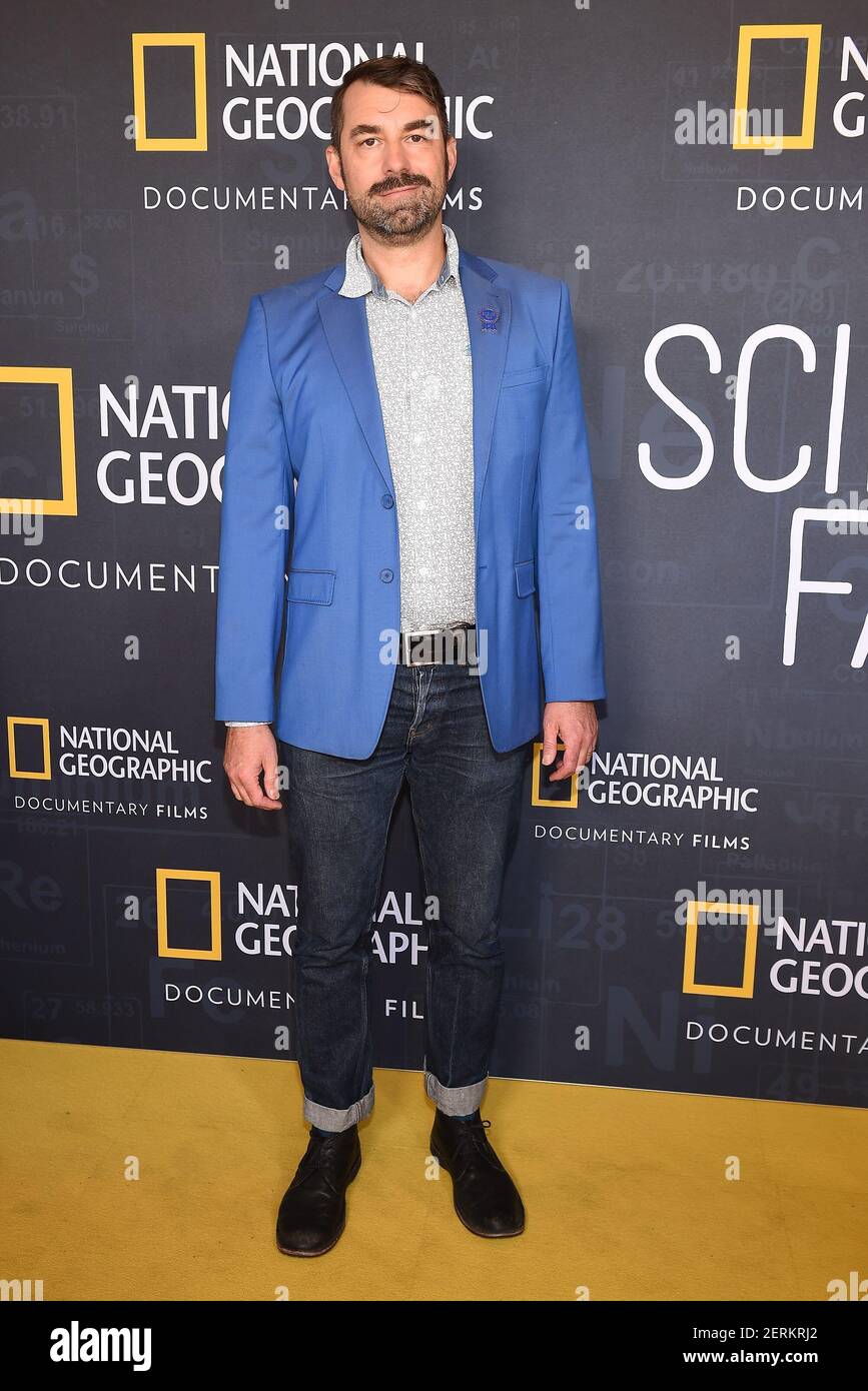 LOS ANGELES - SEPTEMBER 15: Tom Maroney attends the red carpet event ...