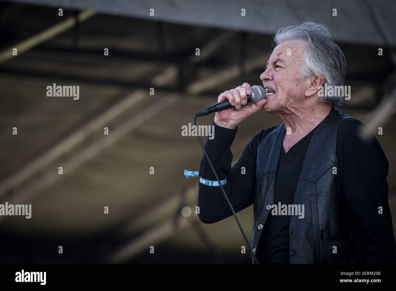 Lee Ving of Fear performs in Douglas Park during Riot Fest Music ...