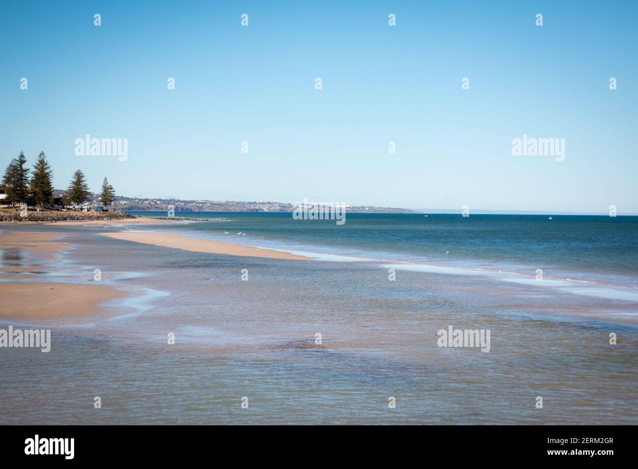 Family walk beach ocean surf wave hi-res stock photography and images ...