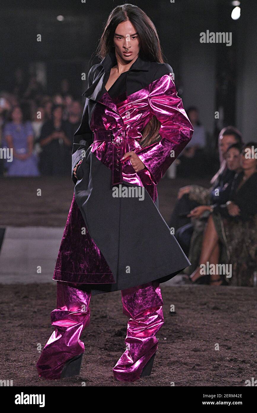 Model walks on the runway during the Gareth Pugh London Fashion Week ...