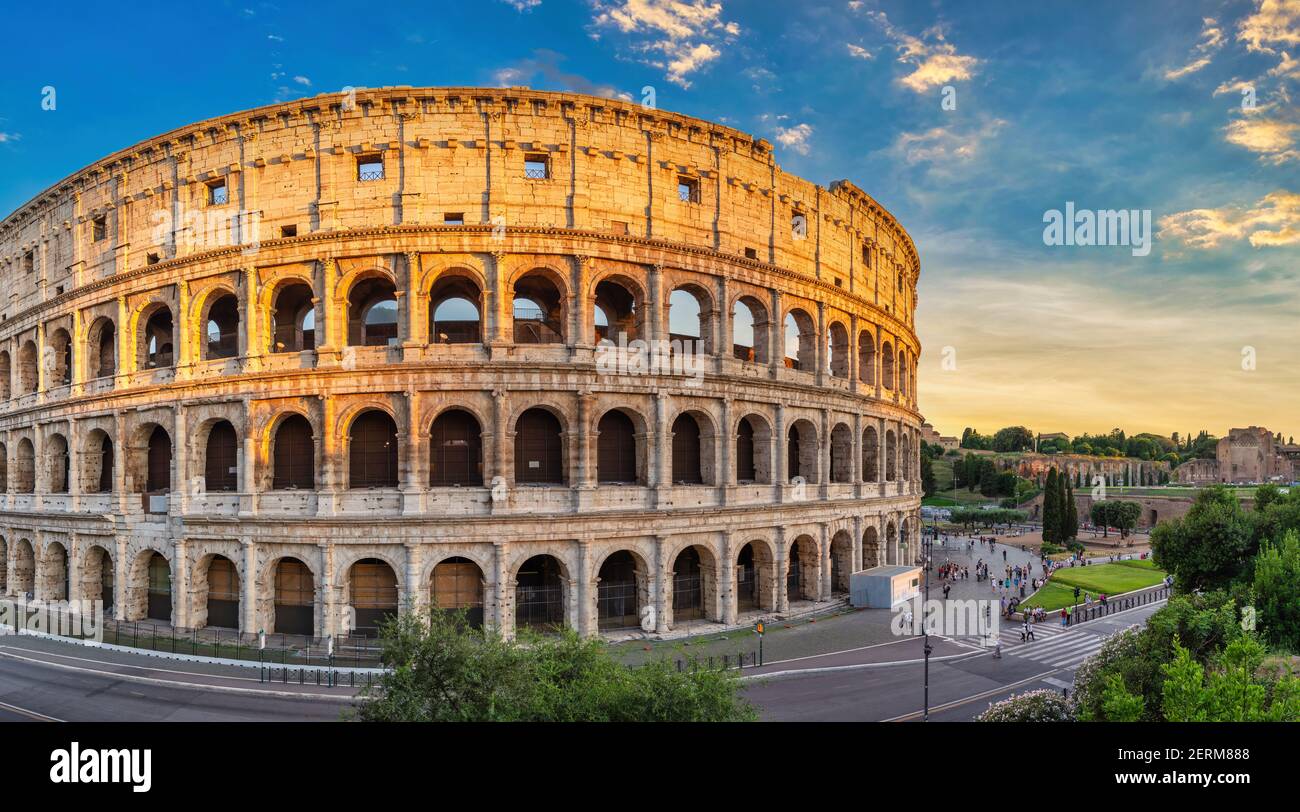 Rome Italy, sunset panorama city skyline at Rome Colosseum Stock Photo ...