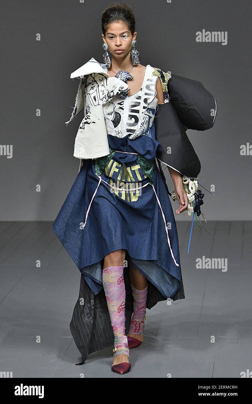 Model Zoe Thaets walks on the runway during the Matty Bovan London ...