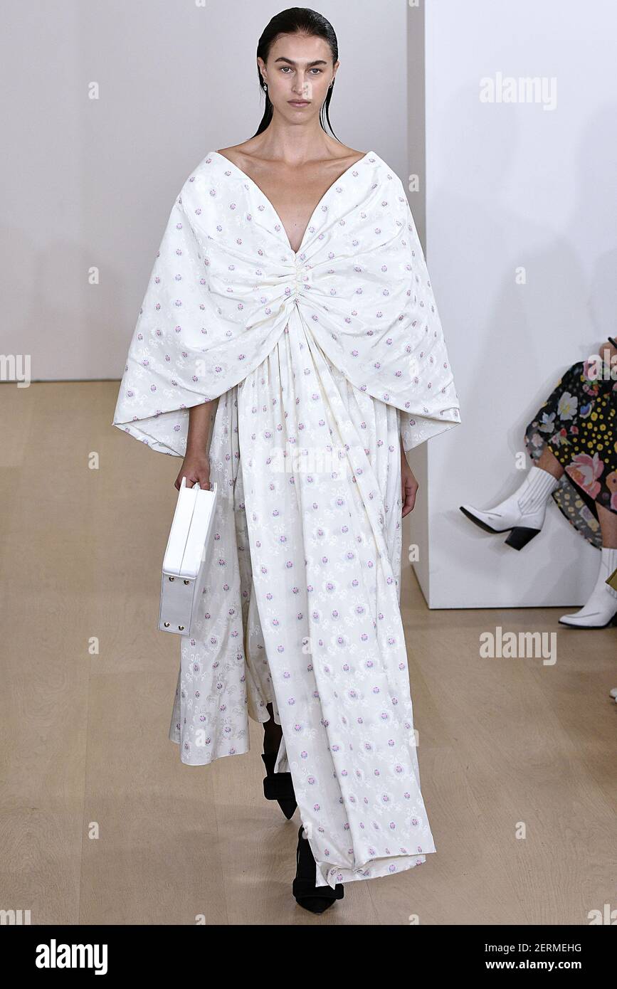 Model walks on the runway during the Emilia Wickstead London Fashion ...