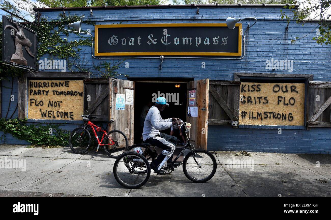 Scott compass hi-res stock photography and images - Alamy