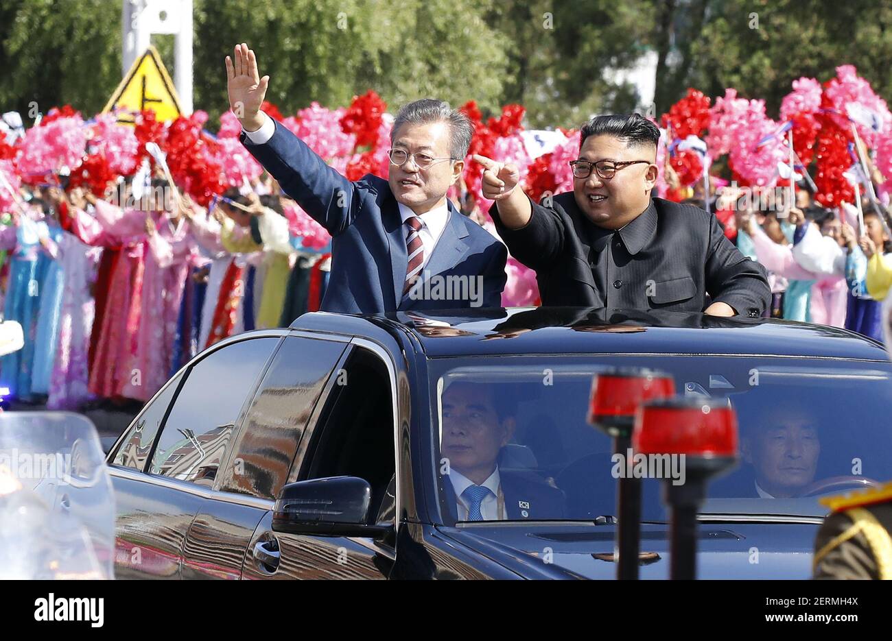 North Korean leader Kim Jong Un and South Korean President Moon Jae In ...