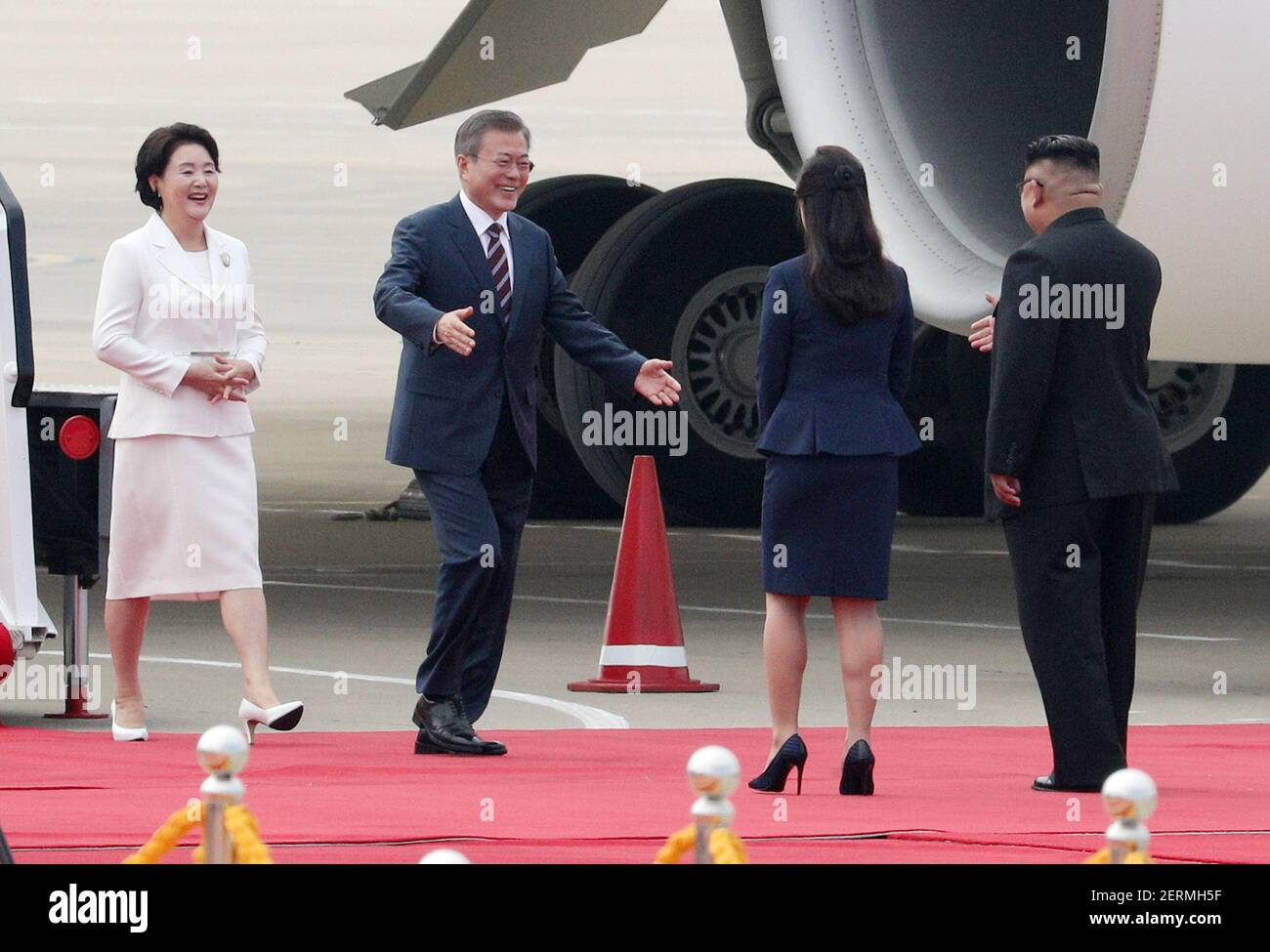North Korean leader Kim Jong Un and his wife Ri Sol Ju welcome South ...