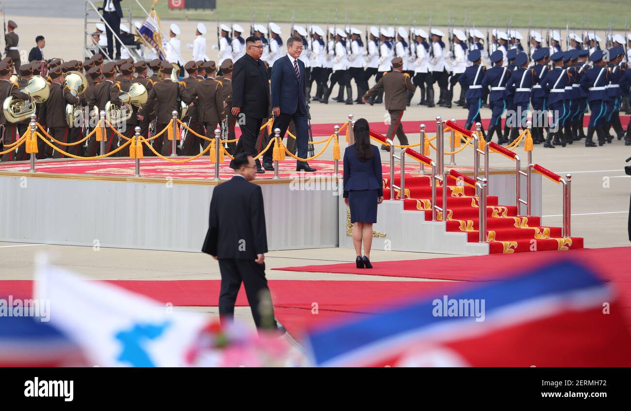 South Korean President Moon Jae In, his wife Kim Jung Sook, North ...