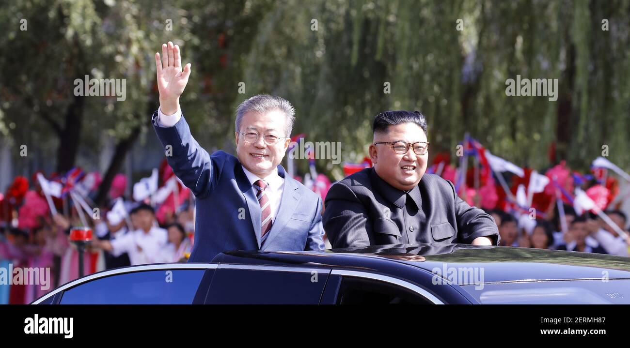 North Korean leader Kim Jong Un and South Korean President Moon Jae In ...