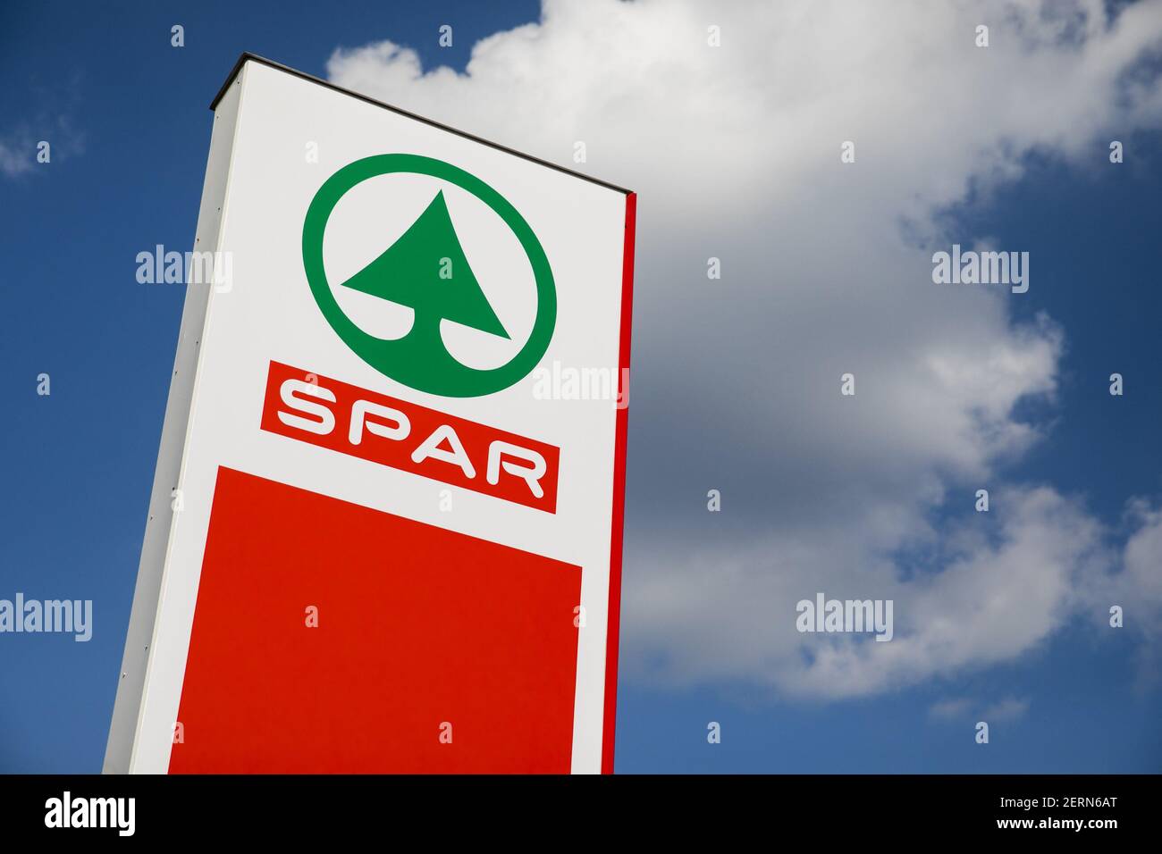 A logo sign outside of a SPAR retail grocery store in Vienna, Austria ...