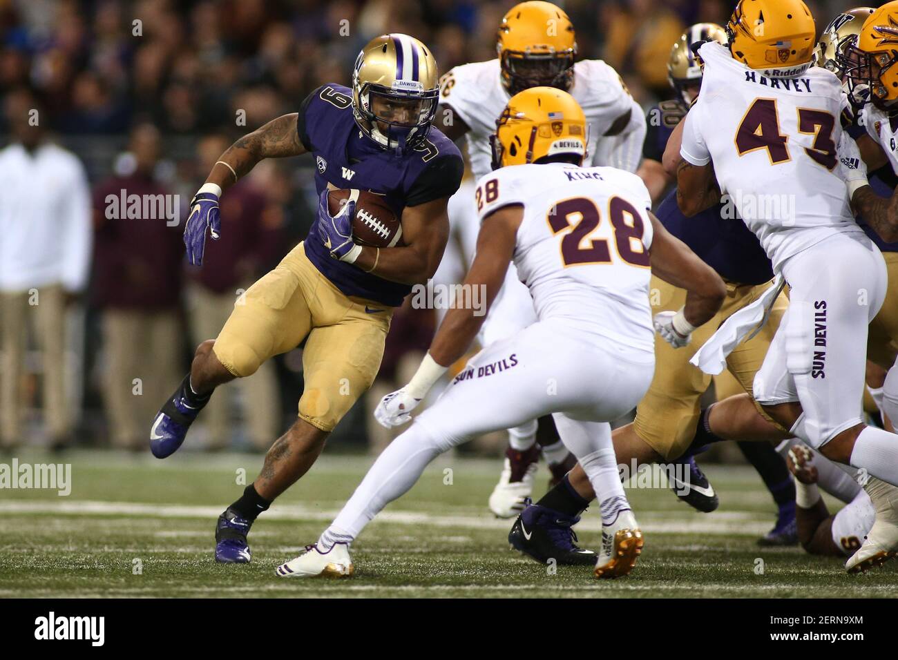 September 22, 2018: Washington Huskies running back Myles Gaskin (9 ...