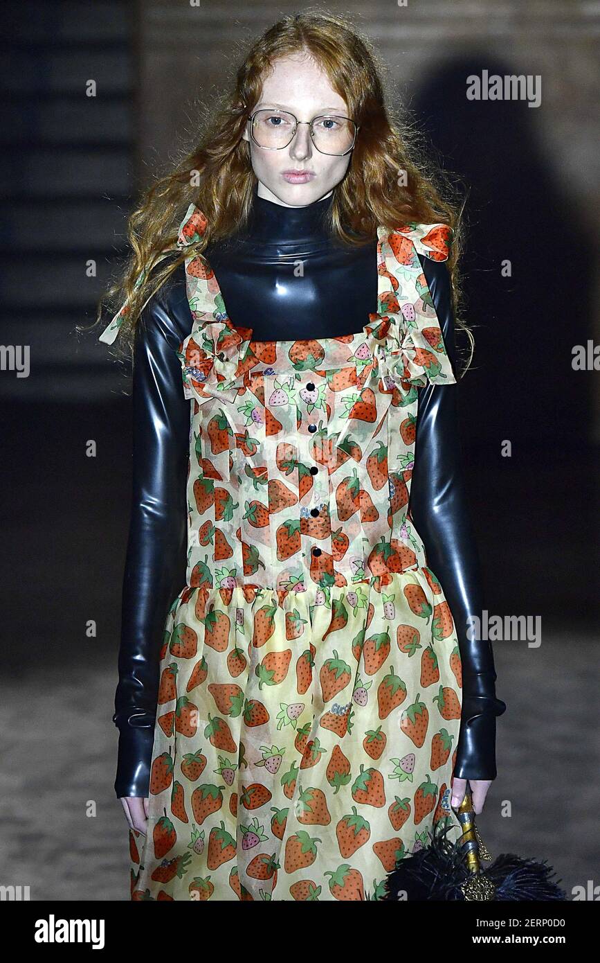 Gucci black suit model hi-res stock photography and images - Alamy