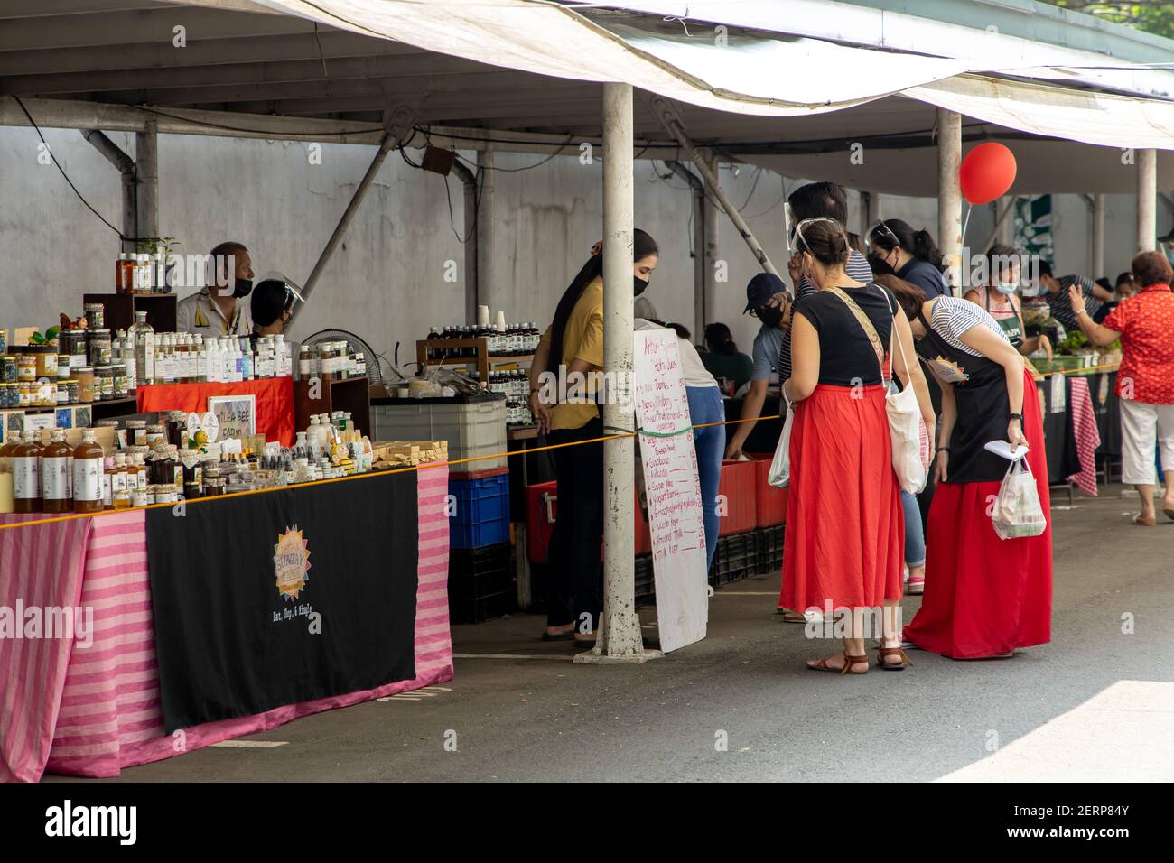 Market scenery hi-res stock photography and images - Alamy