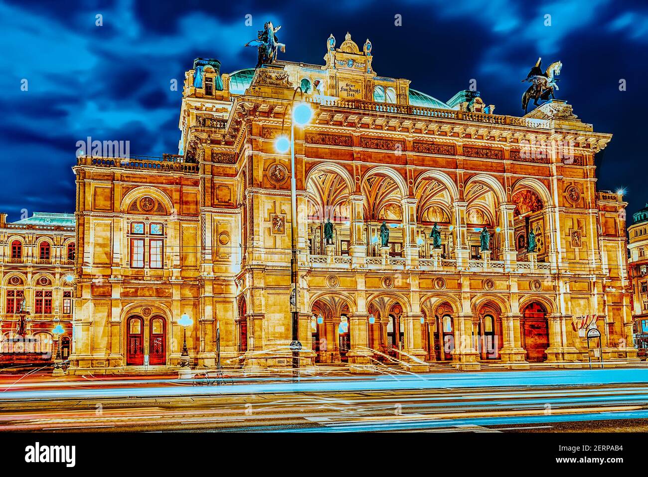 Viennese opera house panorama hi-res stock photography and images - Alamy