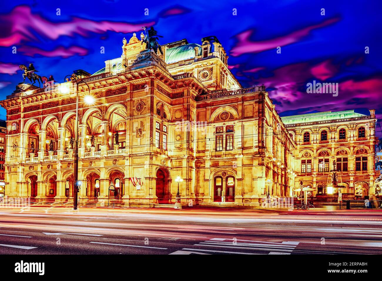 Viennese opera house panorama hi-res stock photography and images - Alamy