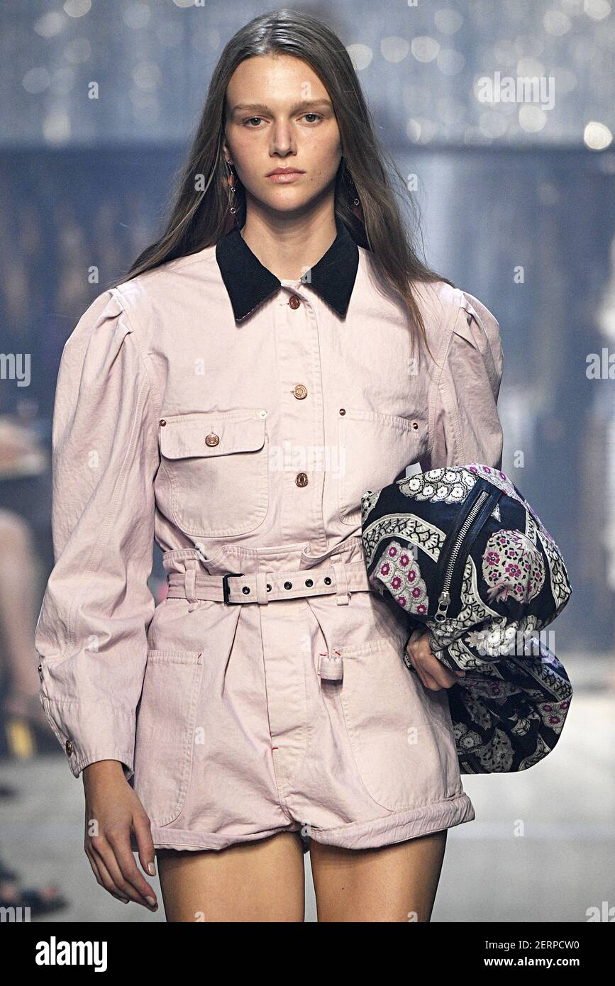 Model Natalie Ogg walks on the runway during the Isabel Marant Fashion ...