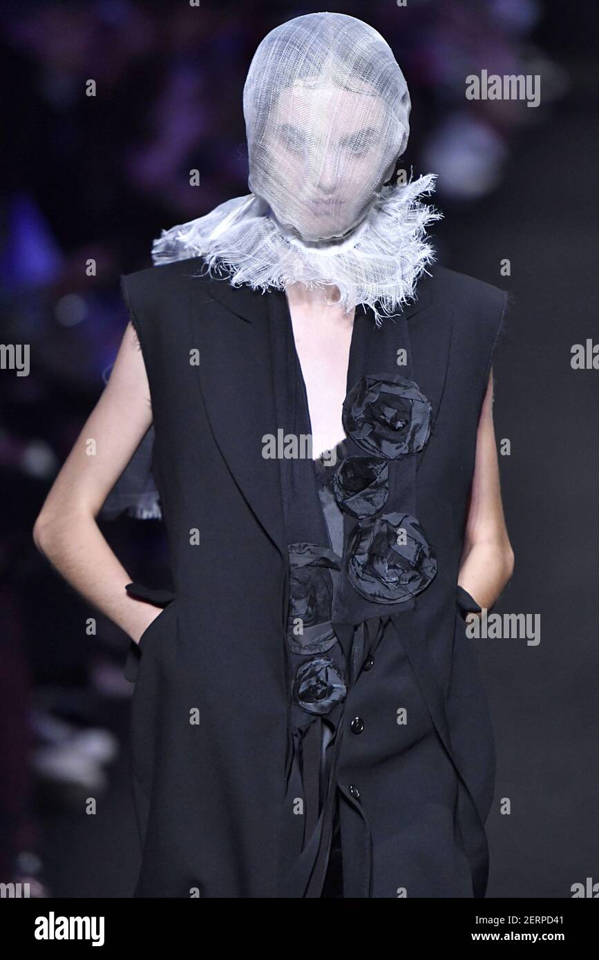 Model Hannah Claverie walks on the runway during the Ann Demeulemeester ...