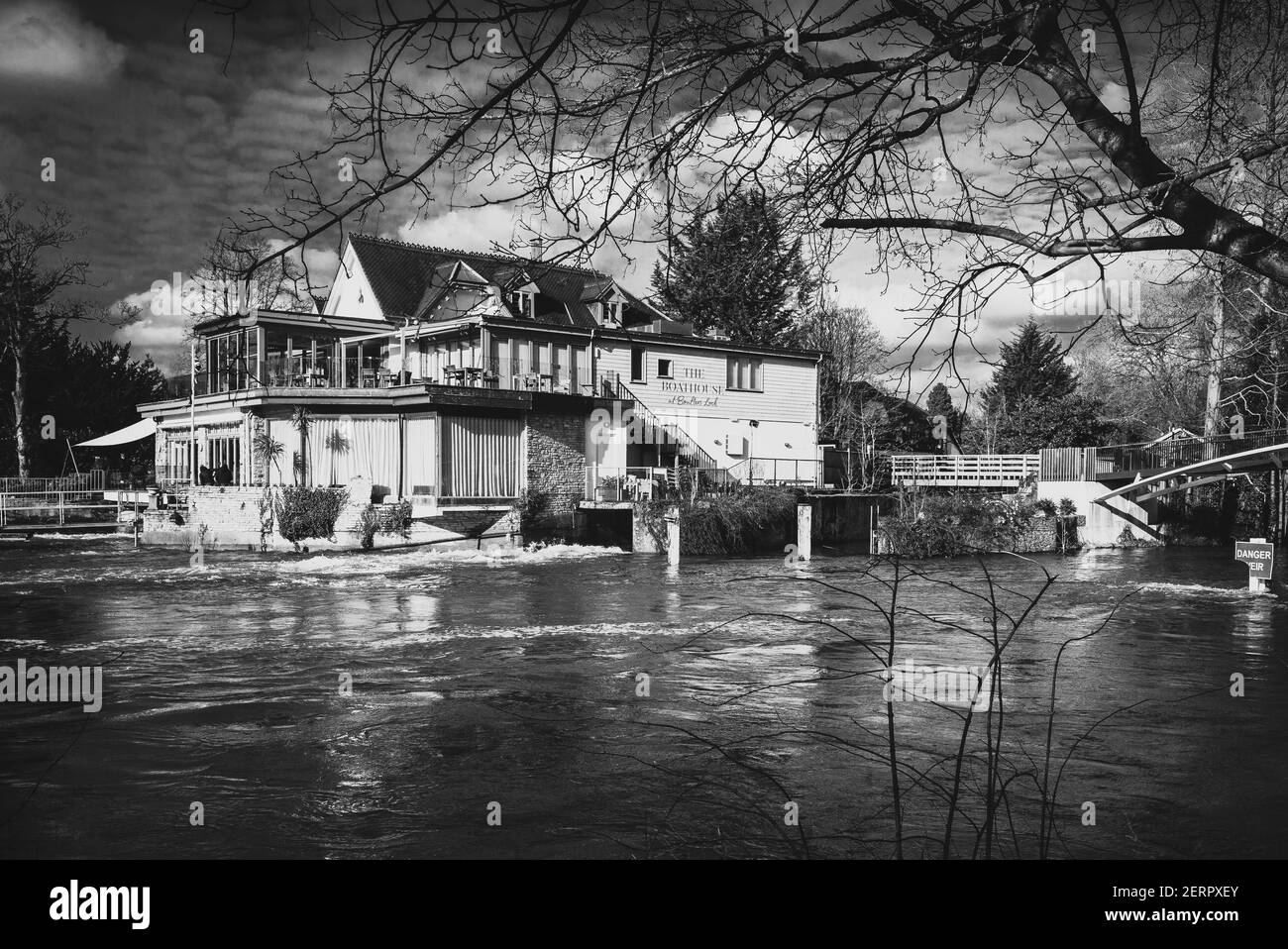 Maidenhead, Berkshire, UK., Friday, 12/02/2021, Sunny Winter Day ...