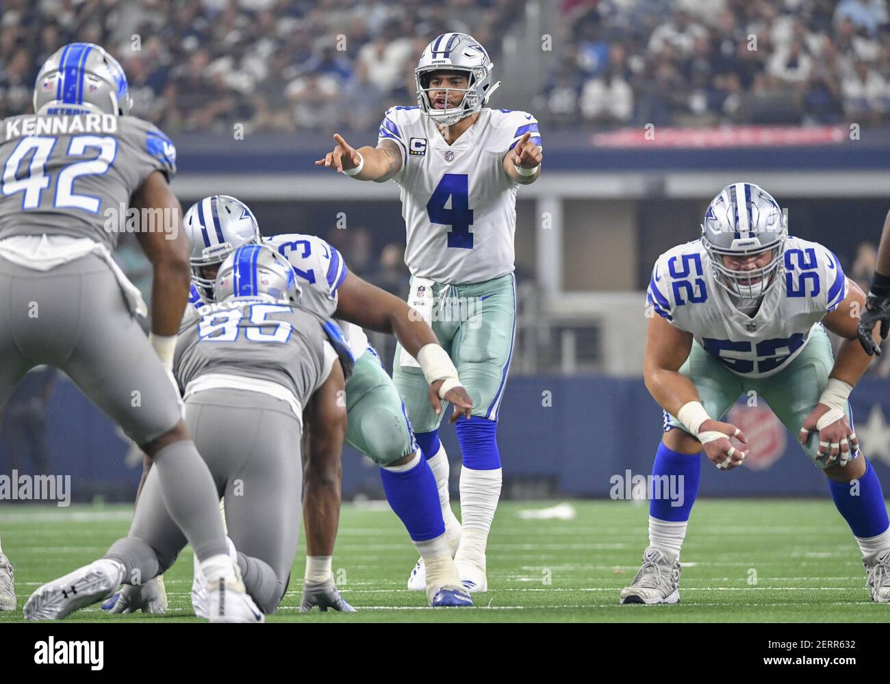 September 30, 2018: Dallas Cowboys quarterback Dak Prescott #4 during ...