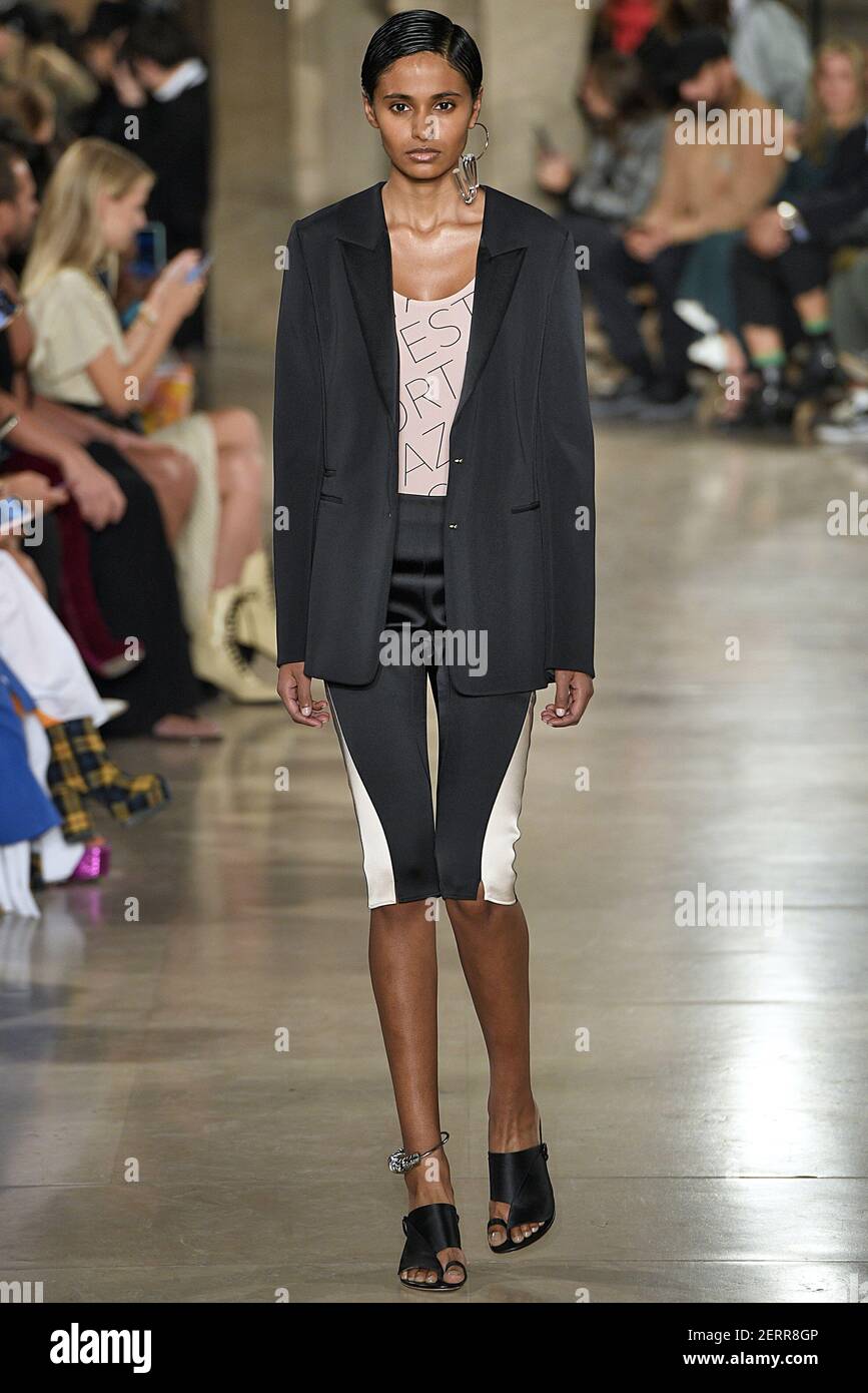 Model Ayesha Djwala walks on the runway during the Esteban Cortazar ...