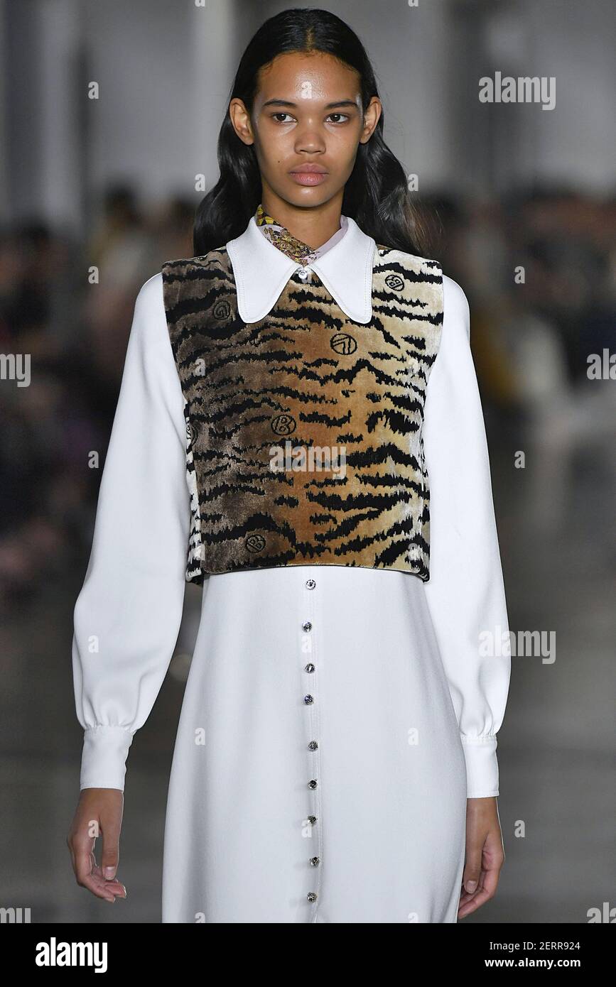 Model Jordan Daniels walks on the runway during the Giambattista Valli Fashion Show during Paris ...