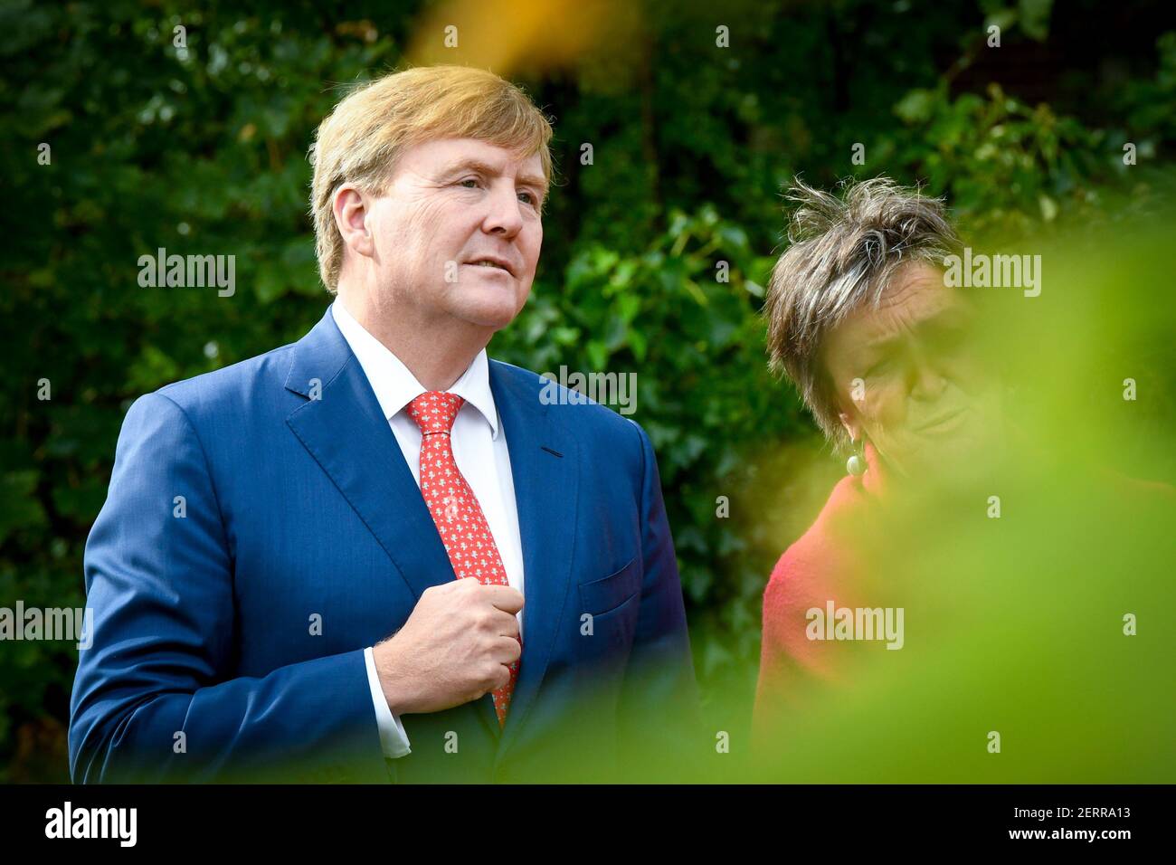 King Willem-Alexander makes a visit to Klooster andBuren Cooperation ...