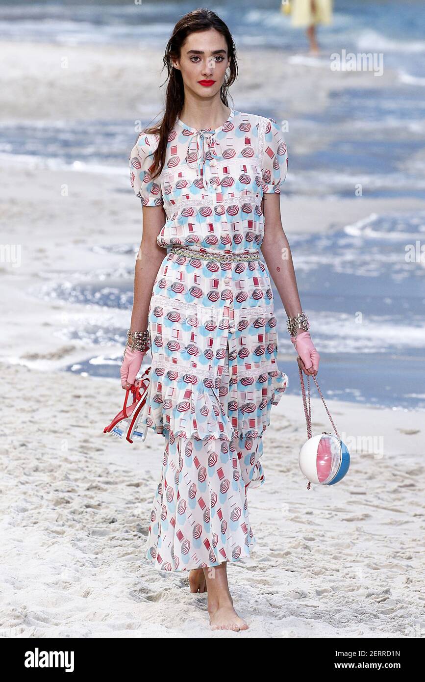 Model Amanda Googe walks on the runway during the Chanel Fashion Show ...