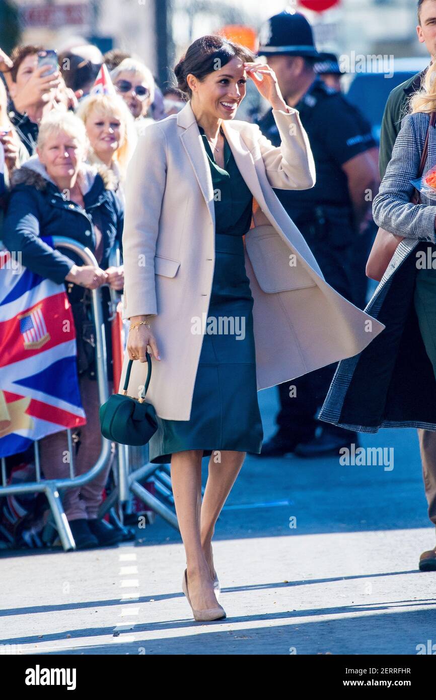 Prince Harry and Meghan Markle, Duke and Duchess of Sussex greet public ...