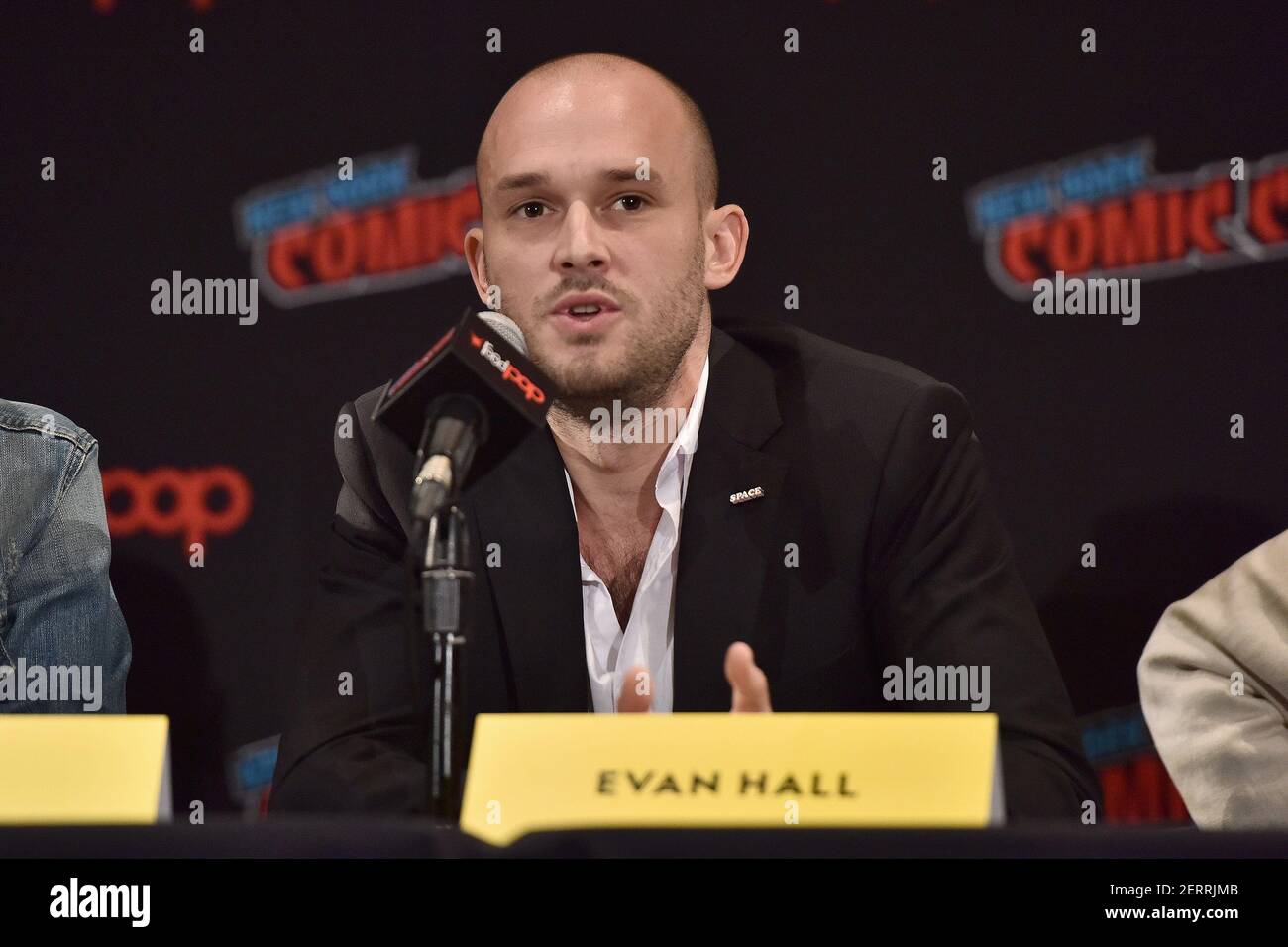 NEW YORK - OCTOBER 4: Actor Evan Hall attends the 2018 NY Comic-Con ...