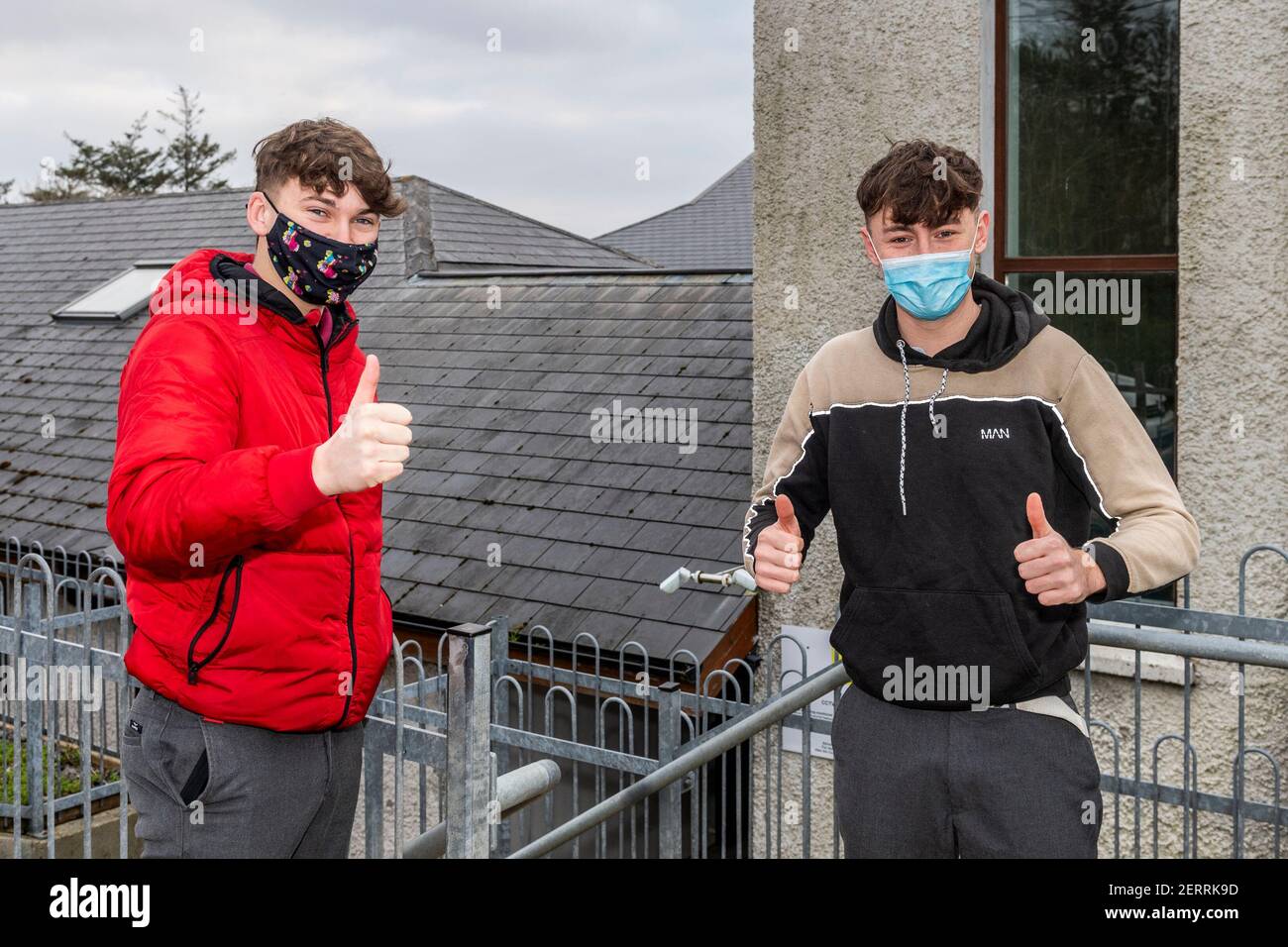 Secondary students hi-res stock photography and images - Alamy