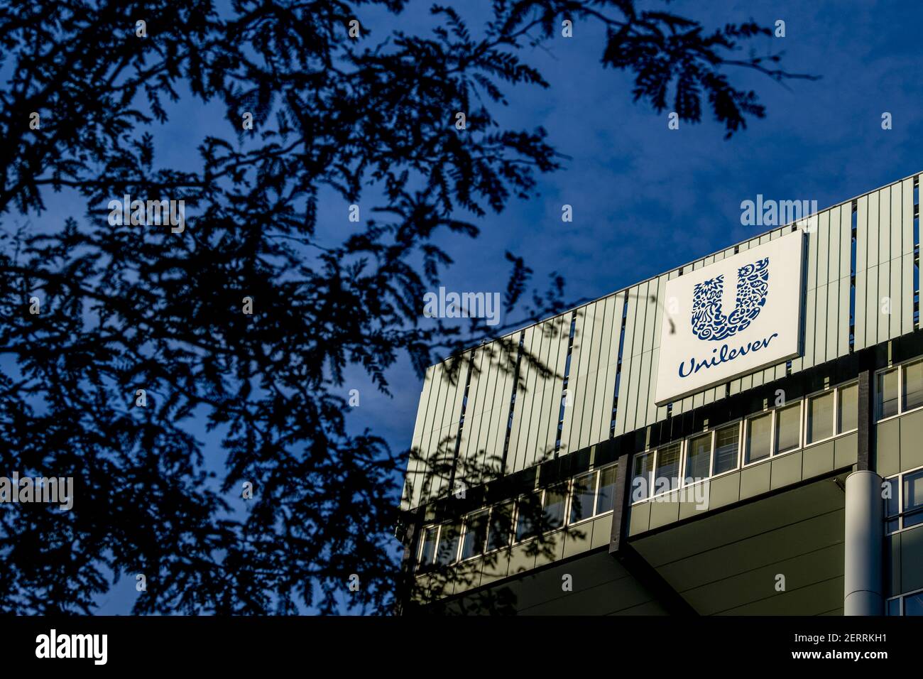 Plans to Move Unilever from Britain, London, England to Rotterdam are ...