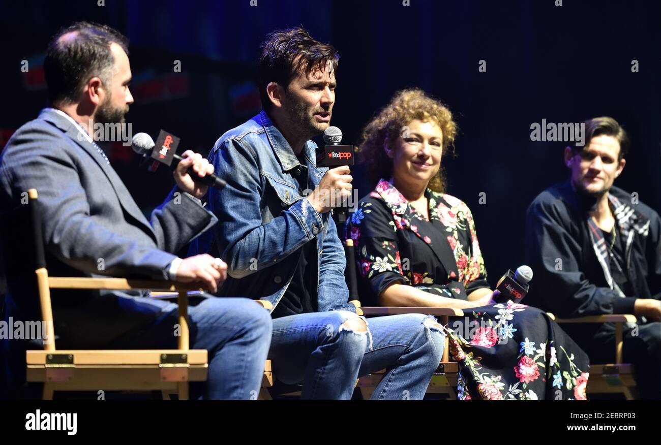 L-R: Moderator Aaron Sagers and actors David Tennant, Alex Kingston and ...