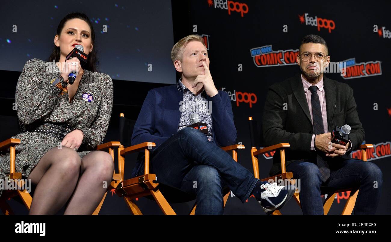 L-R: Actors Mary Chieffo, Anthony Rapp and Wilson Cruz attend the Star ...