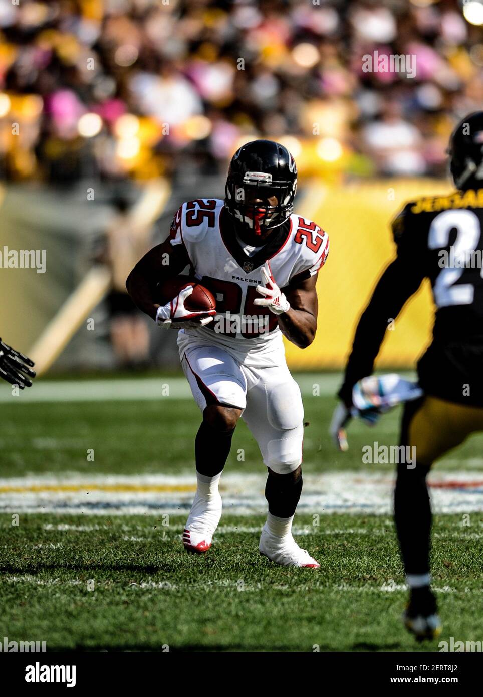 October 7th, 2018: Ito Smith #25 during the Pittsburgh Steelers vs ...