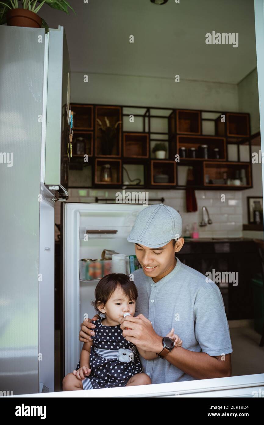 Baby milk fridge hi-res stock photography and images - Alamy