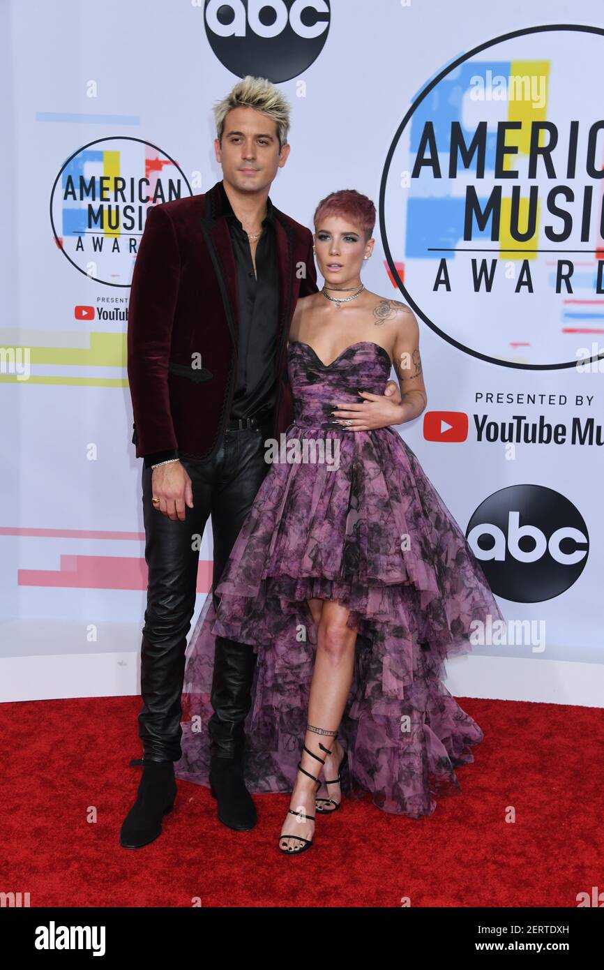 Machine gun kelly american music awards hi-res stock photography and ...