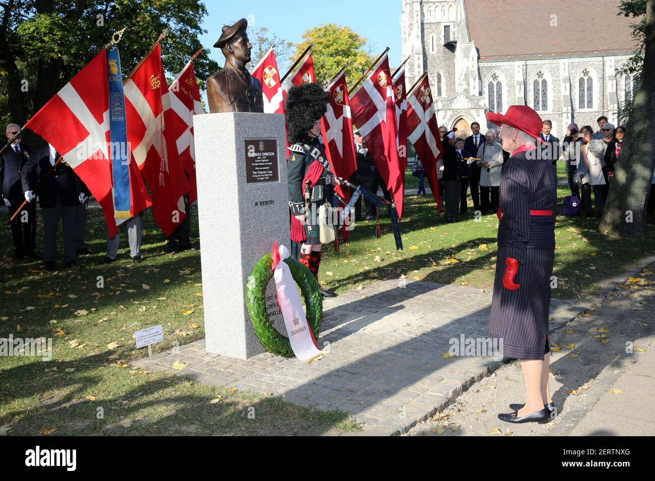 12-10-2018 Queen Margrethe unveiling of a statue of Thomas Dinesen at ...