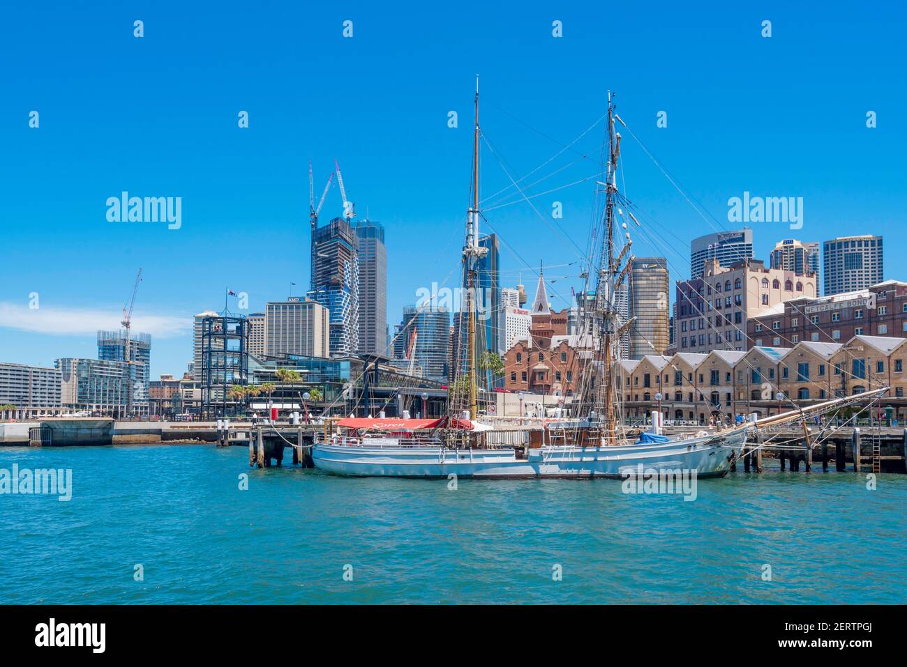 Sydney harbour tall ships hi-res stock photography and images - Alamy