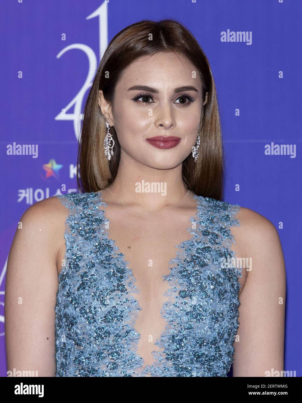 Max Collins Actress 60 Photos - Moonagedaydream.film