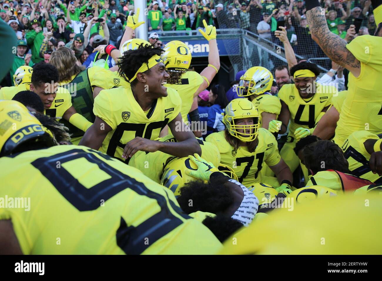 October 13, 2018: The Oregon Ducks celebrate after a game between the ...