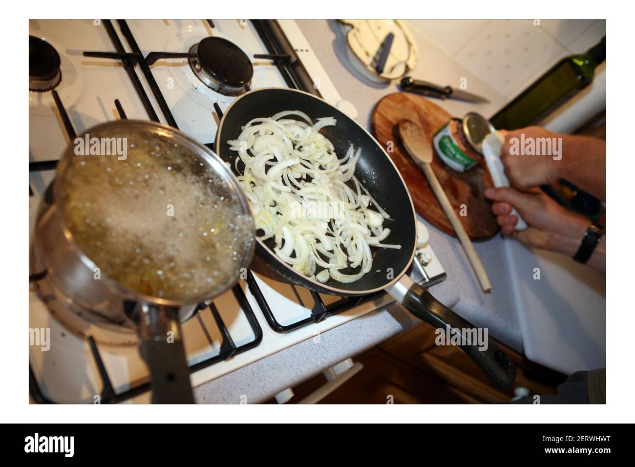 Simon Usborne cooks a pack lunch and eats in the office. Tuna and Onion ...