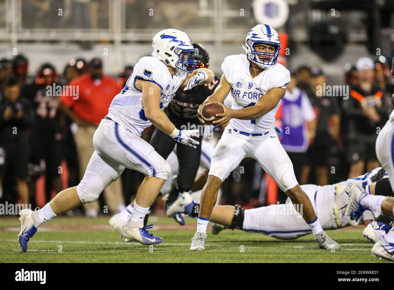 October 19, 2018: Air Force Falcons quarterback Isaiah Sanders (4 ...