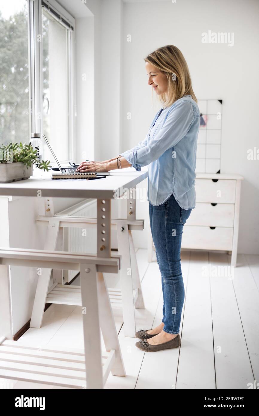 Ergonomics workstation hi-res stock photography and images - Alamy