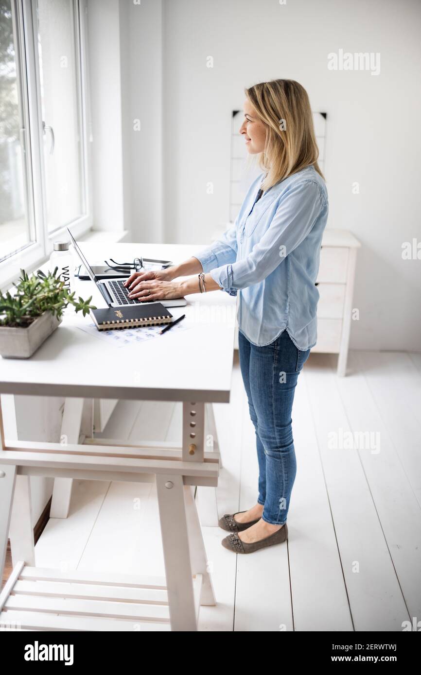 Ergonomics workstation hi-res stock photography and images - Alamy