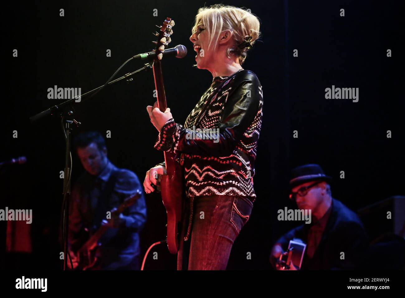 Tanya Donelly supporting Throwing Muses at Islington Assembly Hall in ...