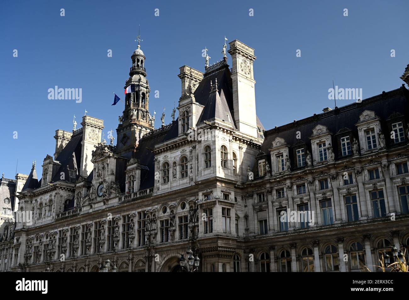 Spring hotel fountain city hi-res stock photography and images - Alamy