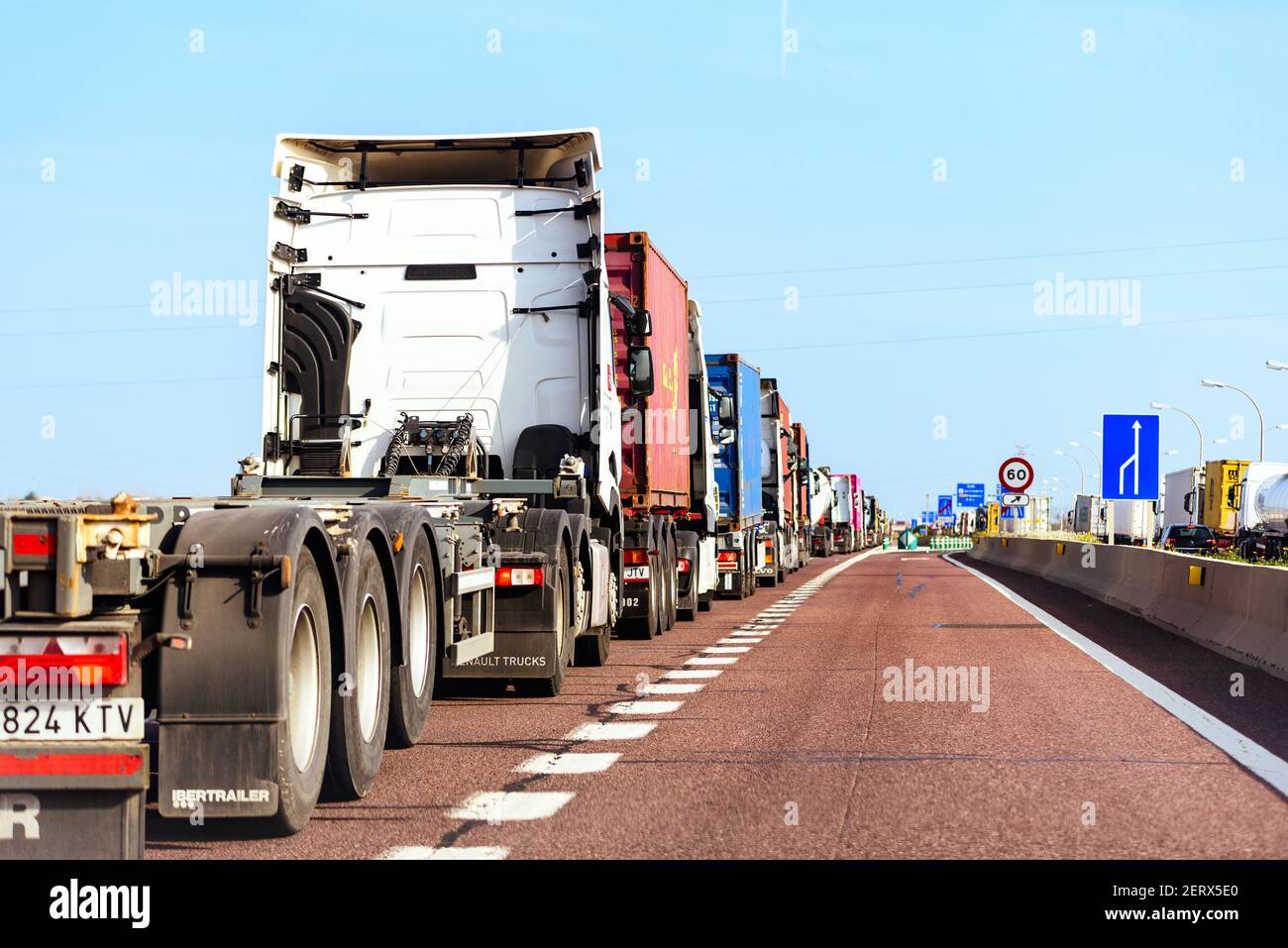 Shipping port crowded trucks hi-res stock photography and images - Alamy